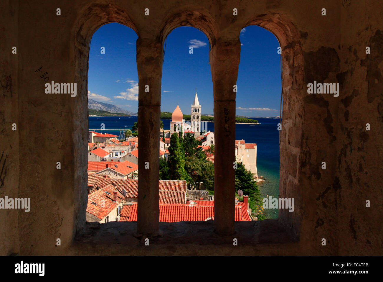 Croatia, Kvarner, Insel Rab, Blick ueber die Altstadt Rab Stock Photo ...