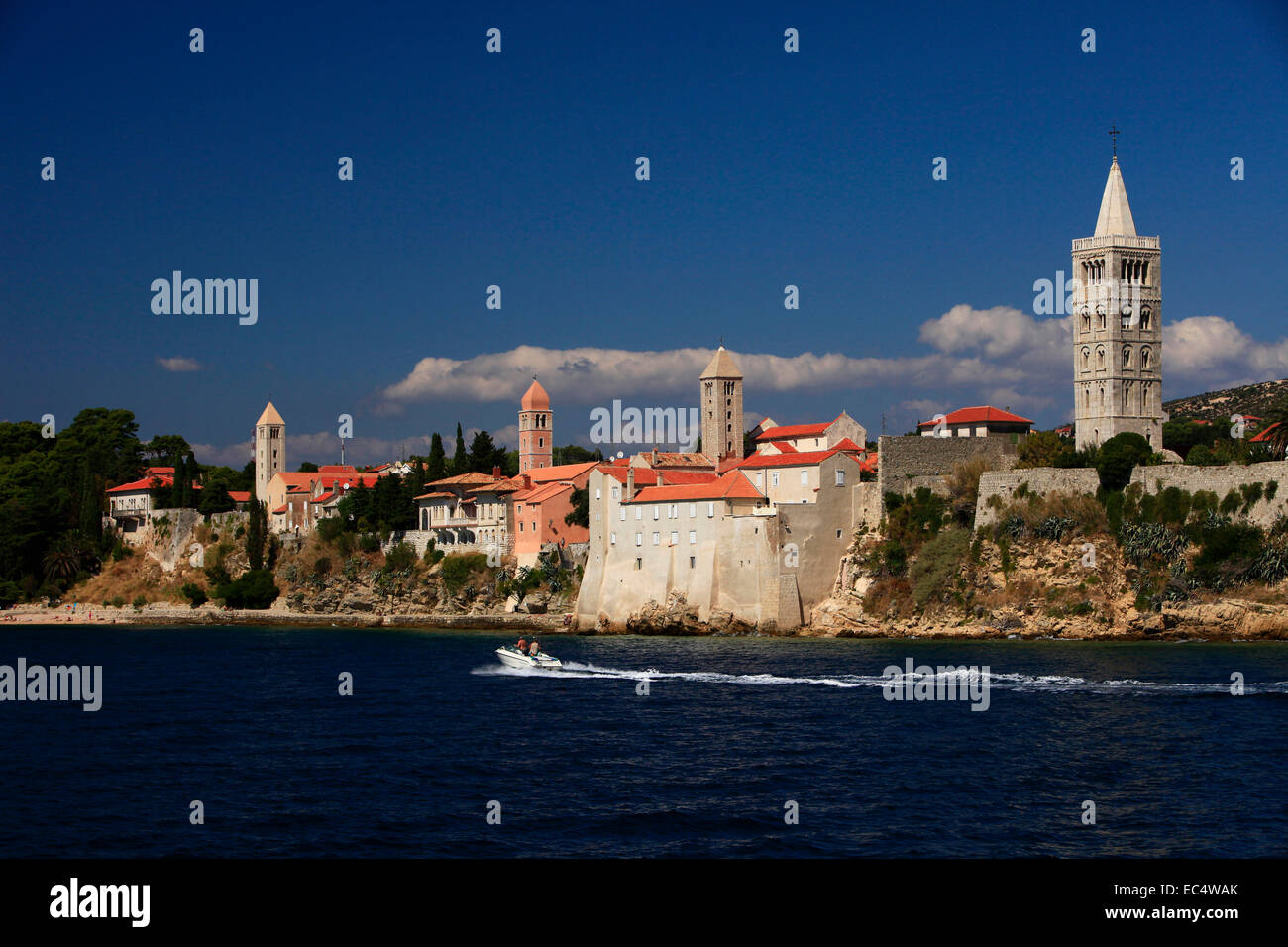 Croatia, Kvarner, Insel Rab, Blick auf die Altstadt Rab Stock Photo - Alamy