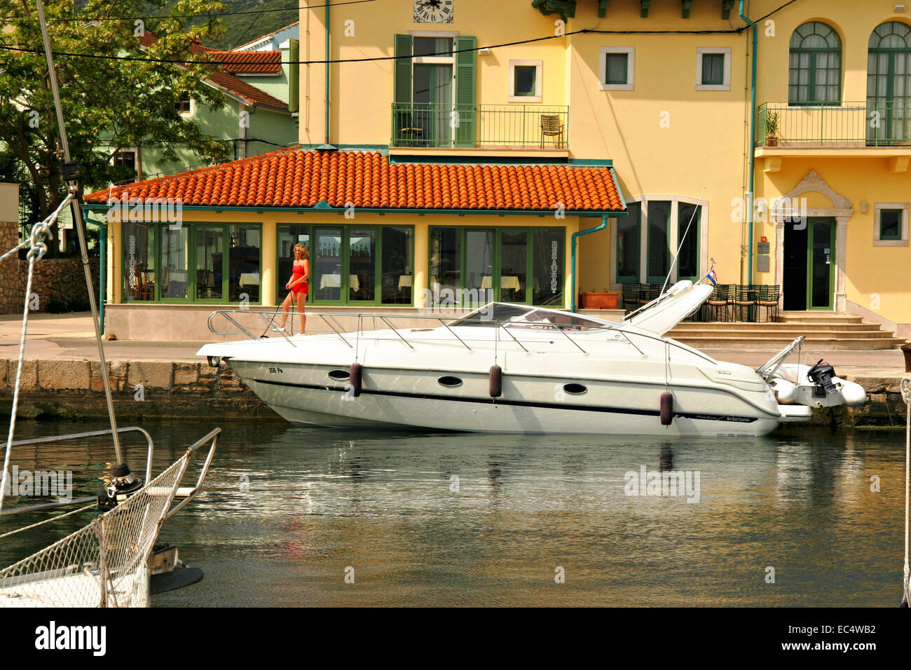 Croatia, Kvarner, Insel Losinj, Hotel Televrin im Hafen Nerezine Stock ...