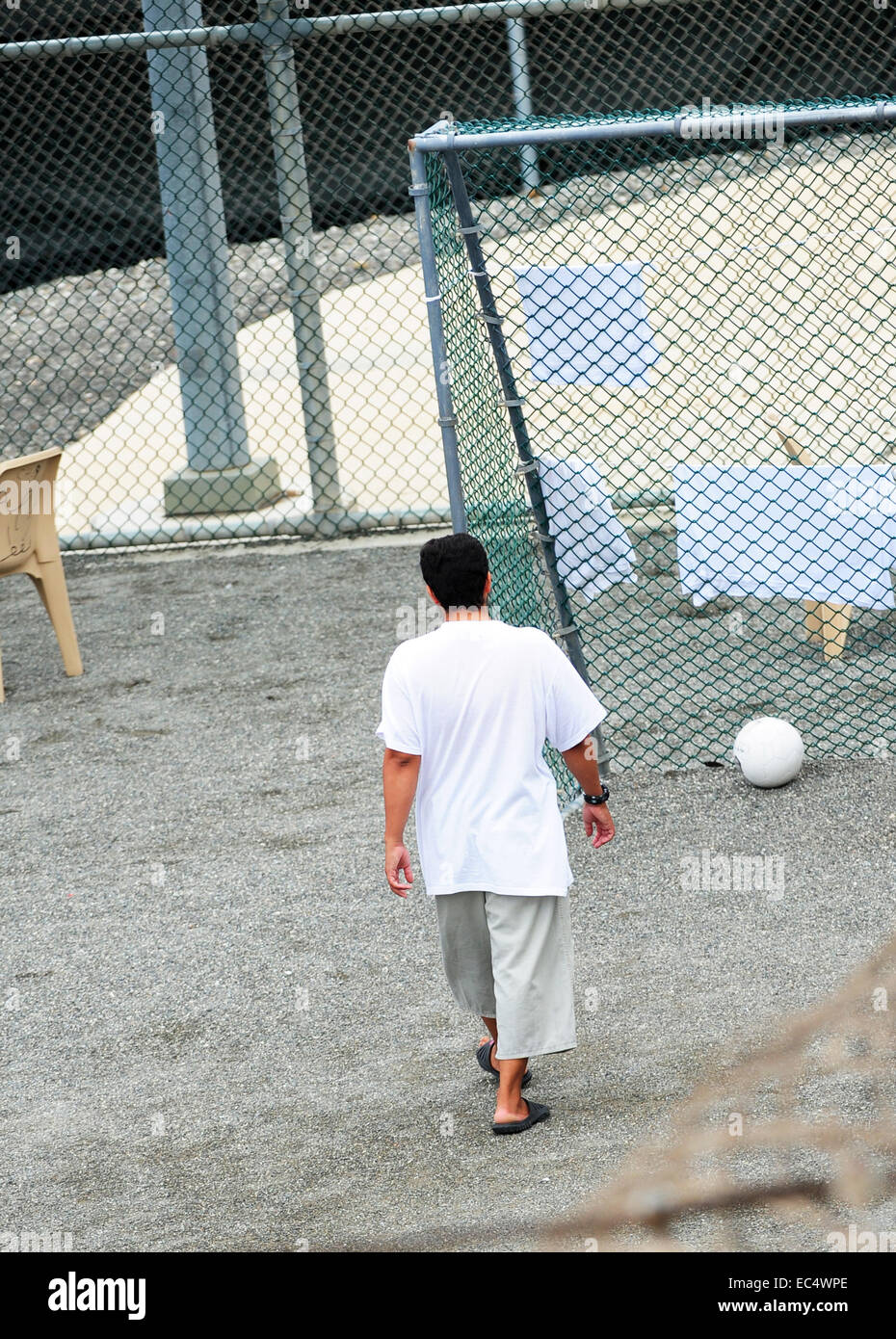 Captured enemy combatant hi-res stock photography and images - Alamy