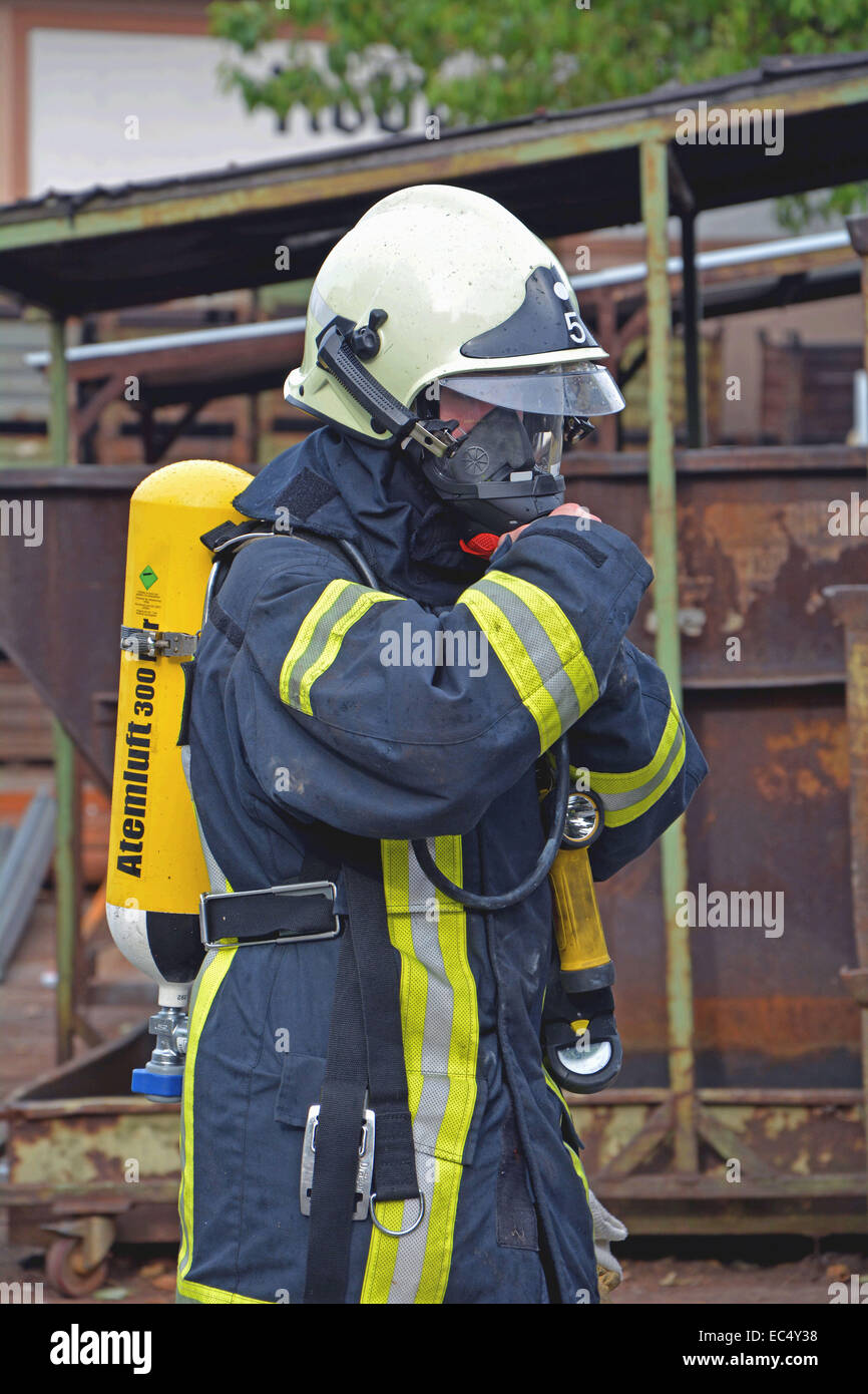 firefighter with respiratory protection Stock Photo - Alamy