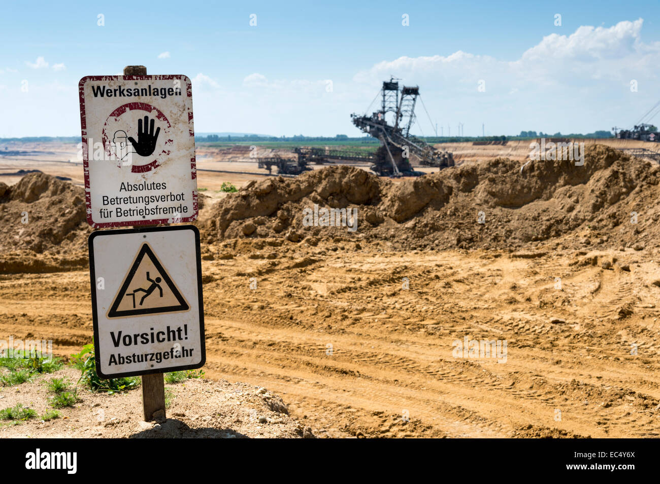 Mine signs hi-res stock photography and images - Alamy