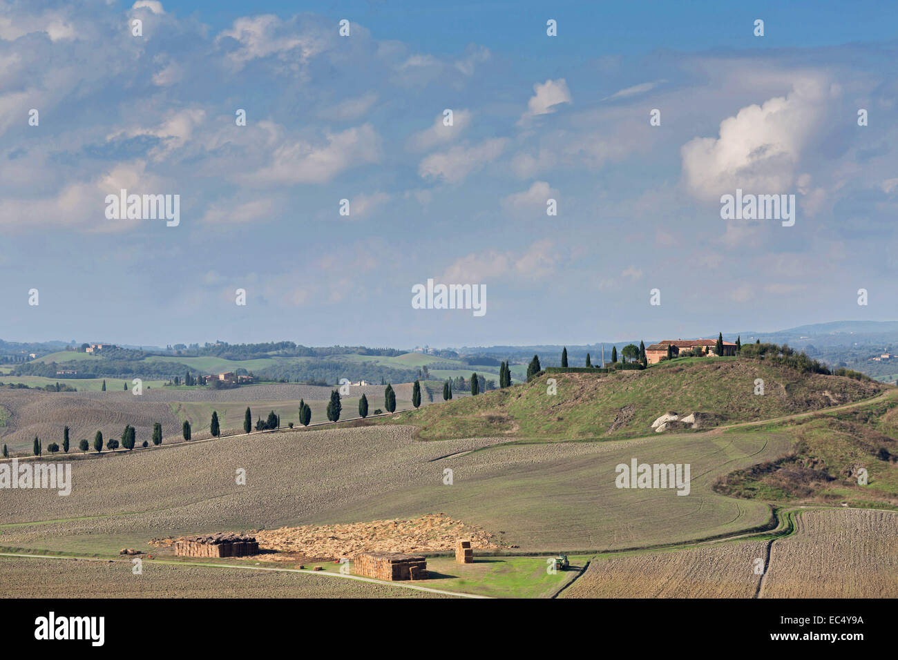 Lake of crete senesi hi-res stock photography and images - Alamy