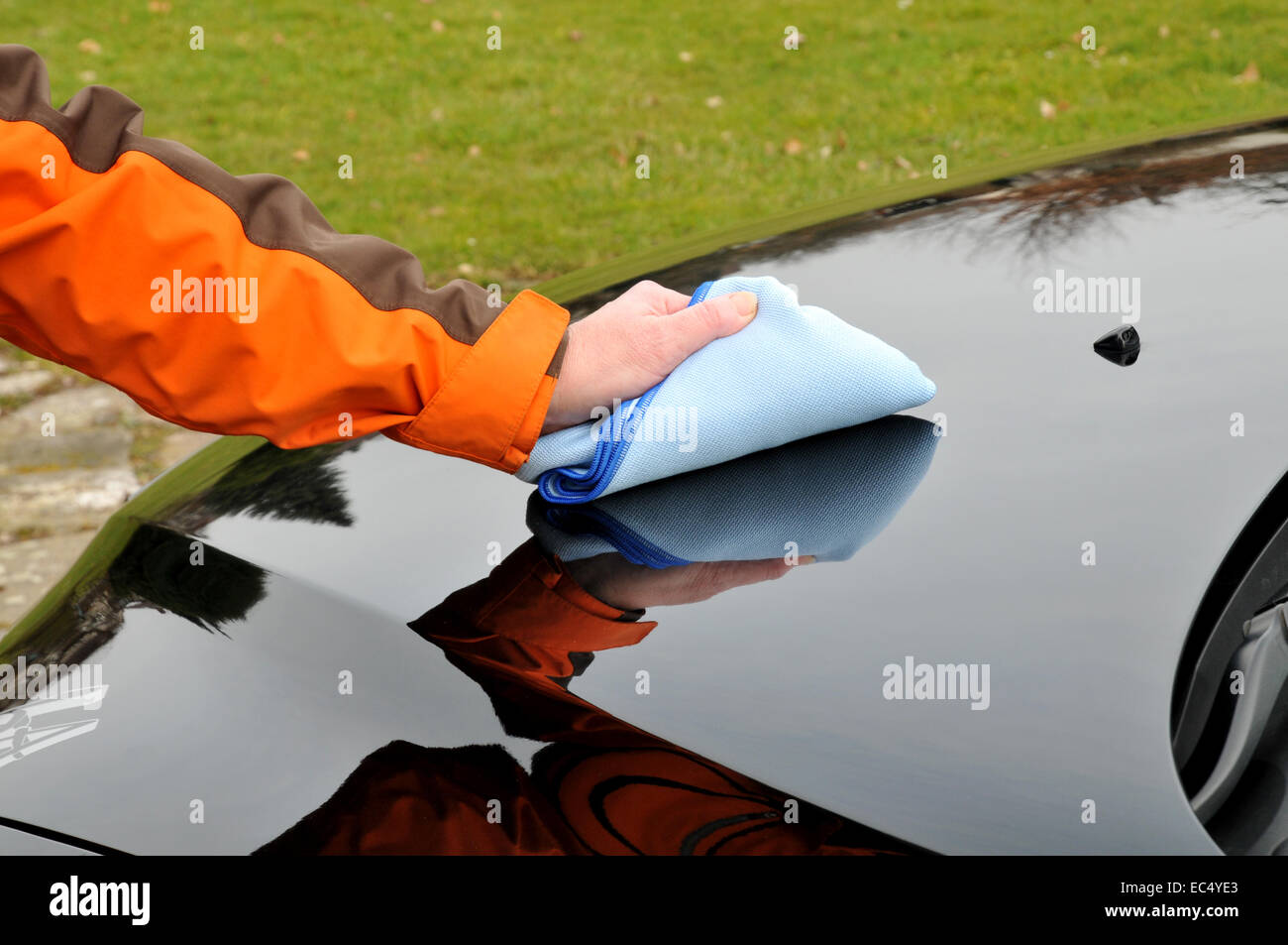 Cleaning vehicles hi-res stock photography and images - Alamy