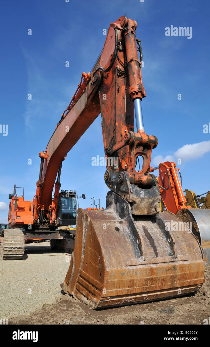Tracked excavators hi-res stock photography and images - Alamy
