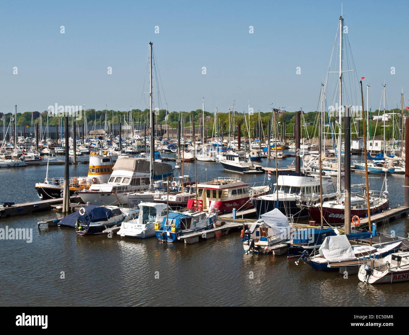 Marina hamburg hi-res stock photography and images - Alamy