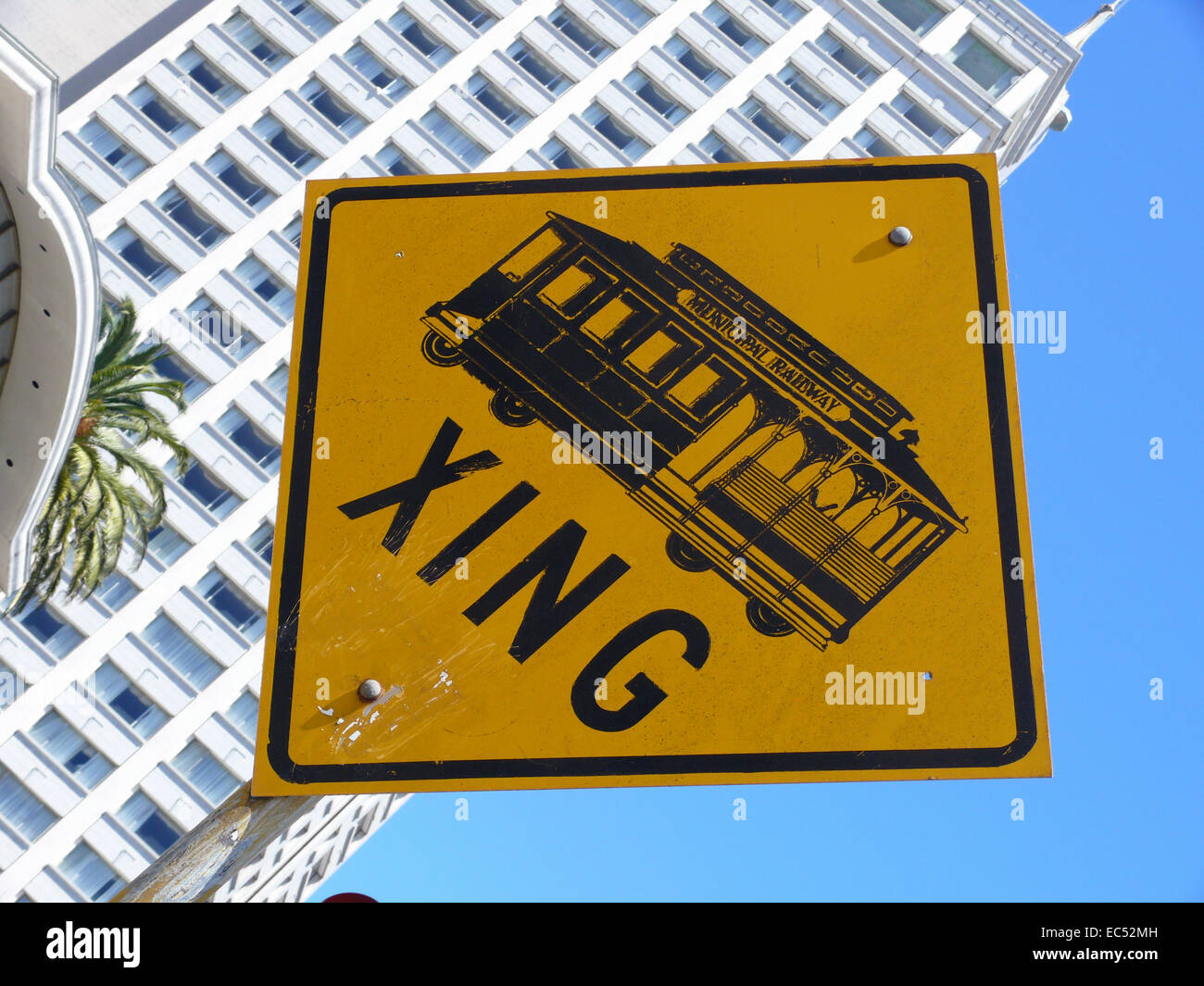 Cable crossing sign hi-res stock photography and images - Alamy