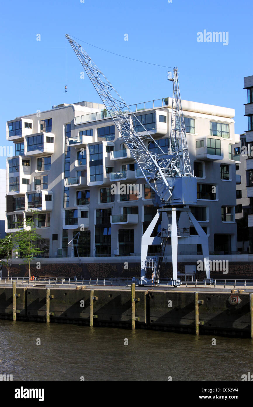 Historic architecture crane hi-res stock photography and images - Alamy