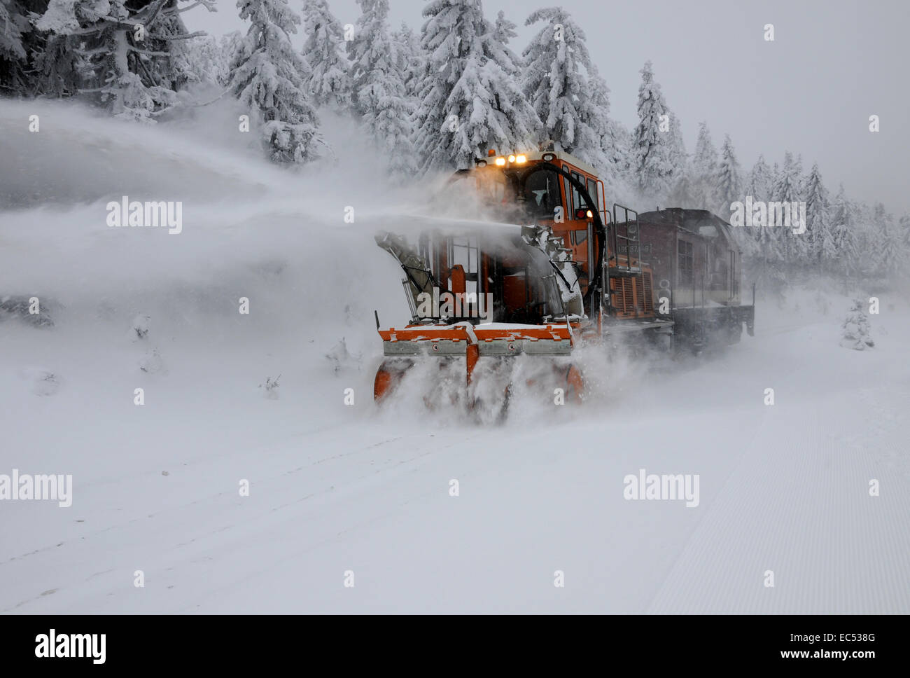 Snow blower train hi-res stock photography and images - Alamy