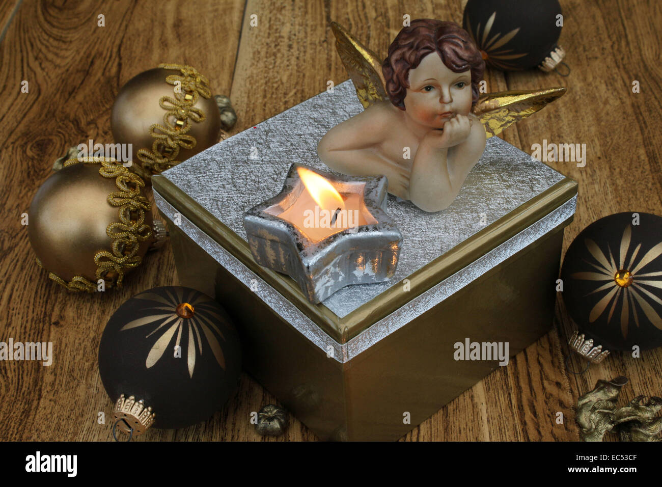 Angel gift hi-res stock photography and images - Alamy