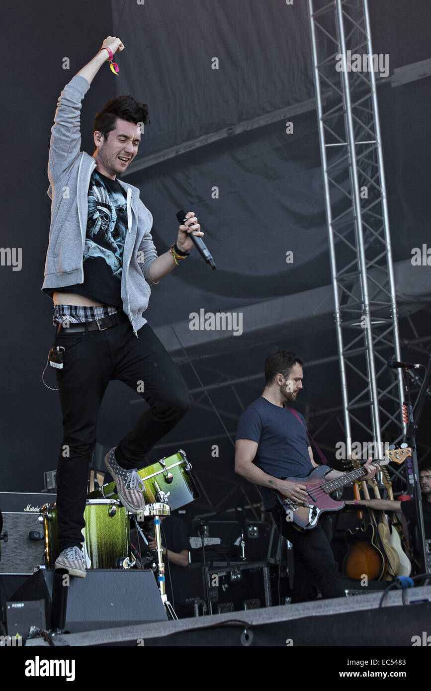 Bastille music group hi-res stock photography and images - Alamy