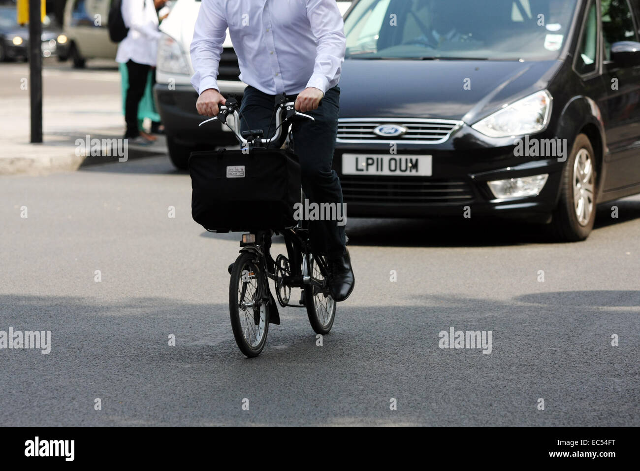 Folding cycles hi-res stock photography and images - Alamy