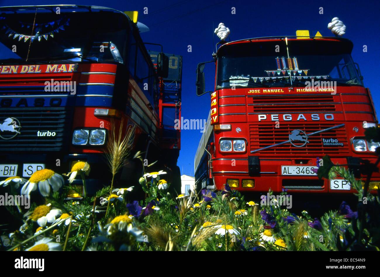 Two red trucks hi-res stock photography and images - Alamy