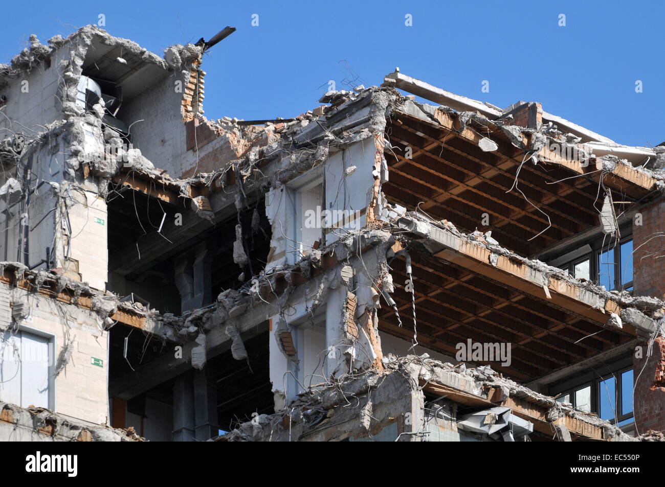 Demolished public house hi-res stock photography and images - Alamy