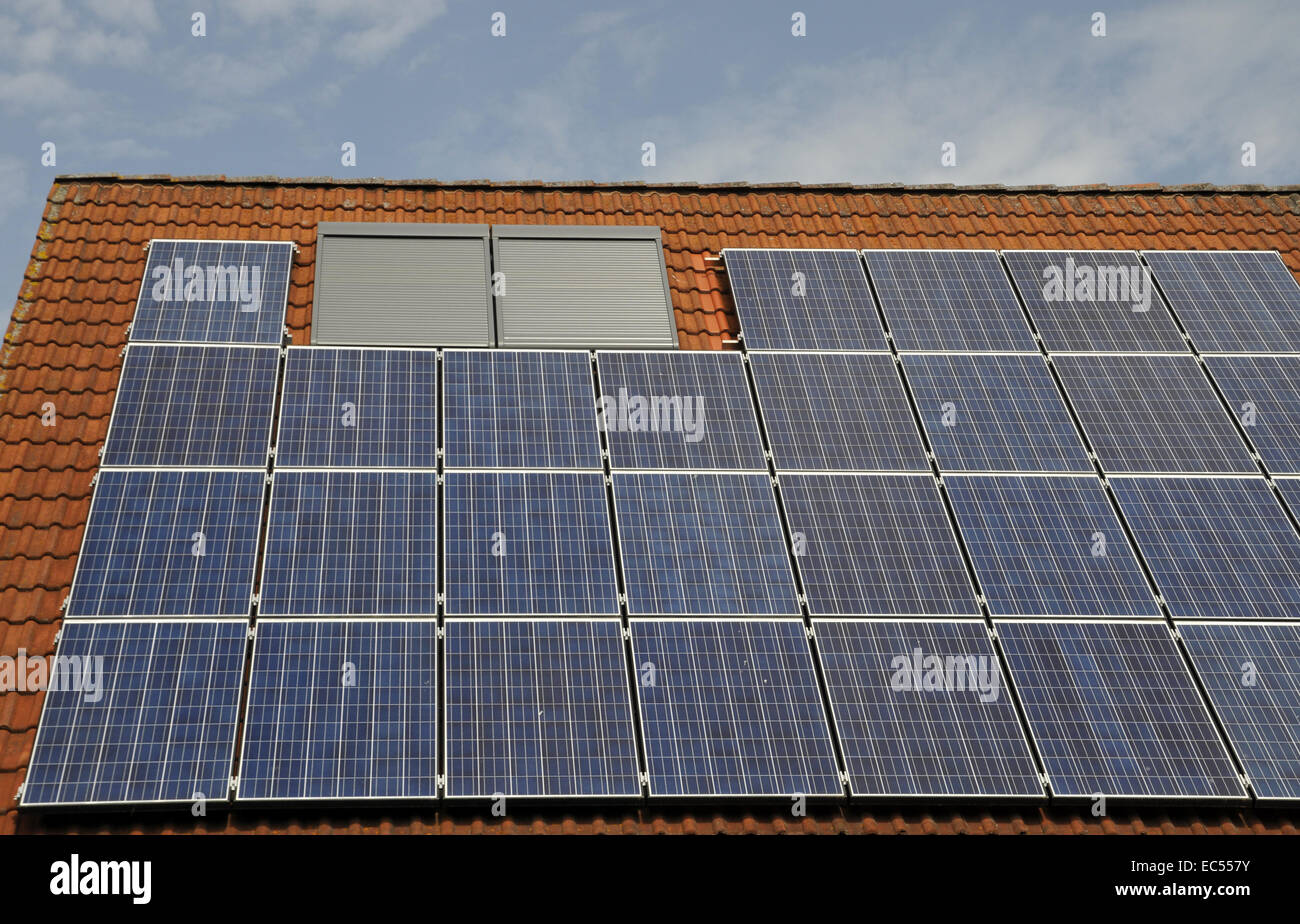 Inhabited roof hi-res stock photography and images - Alamy