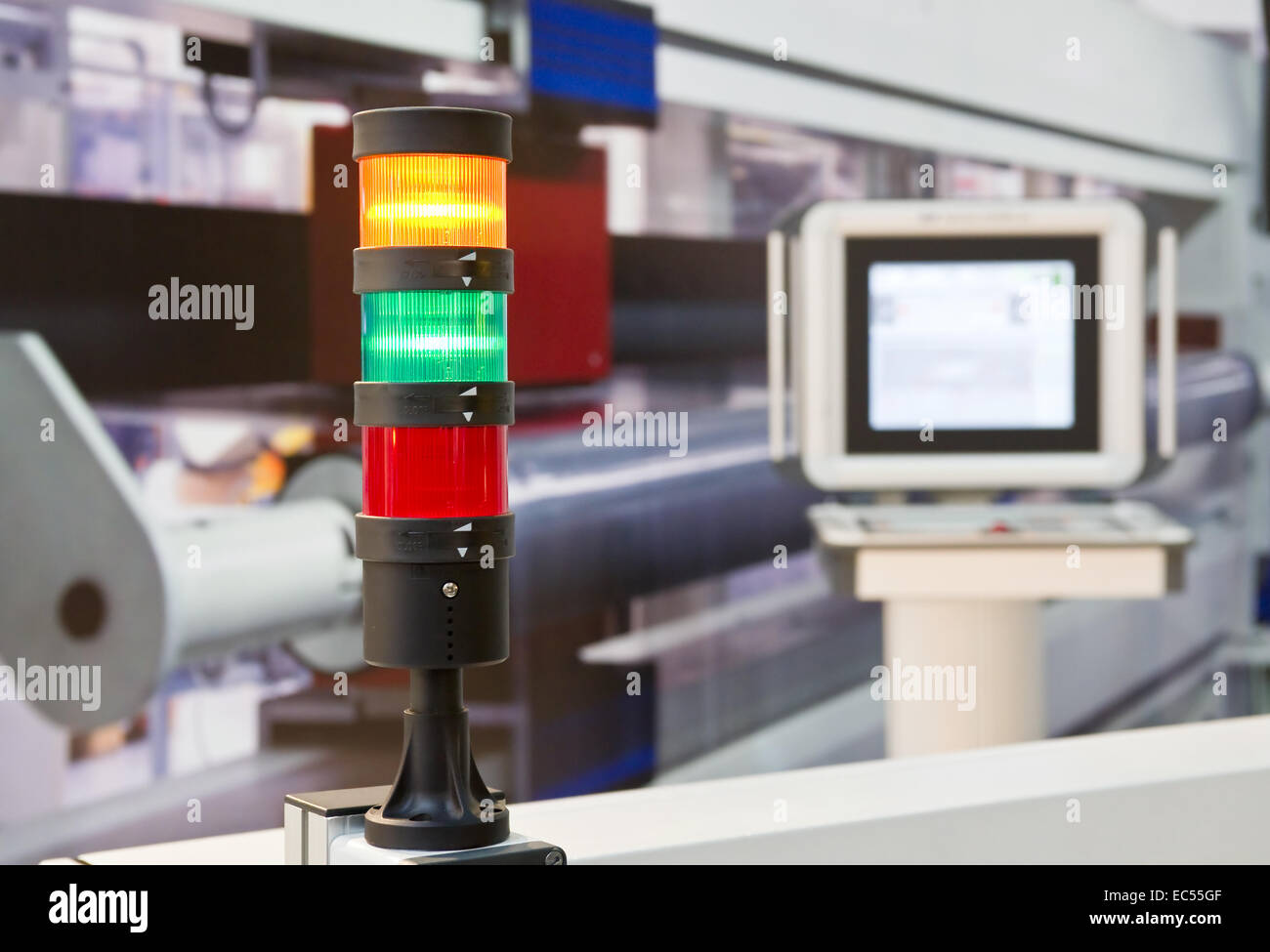 Signal processing hi-res stock photography and images - Alamy