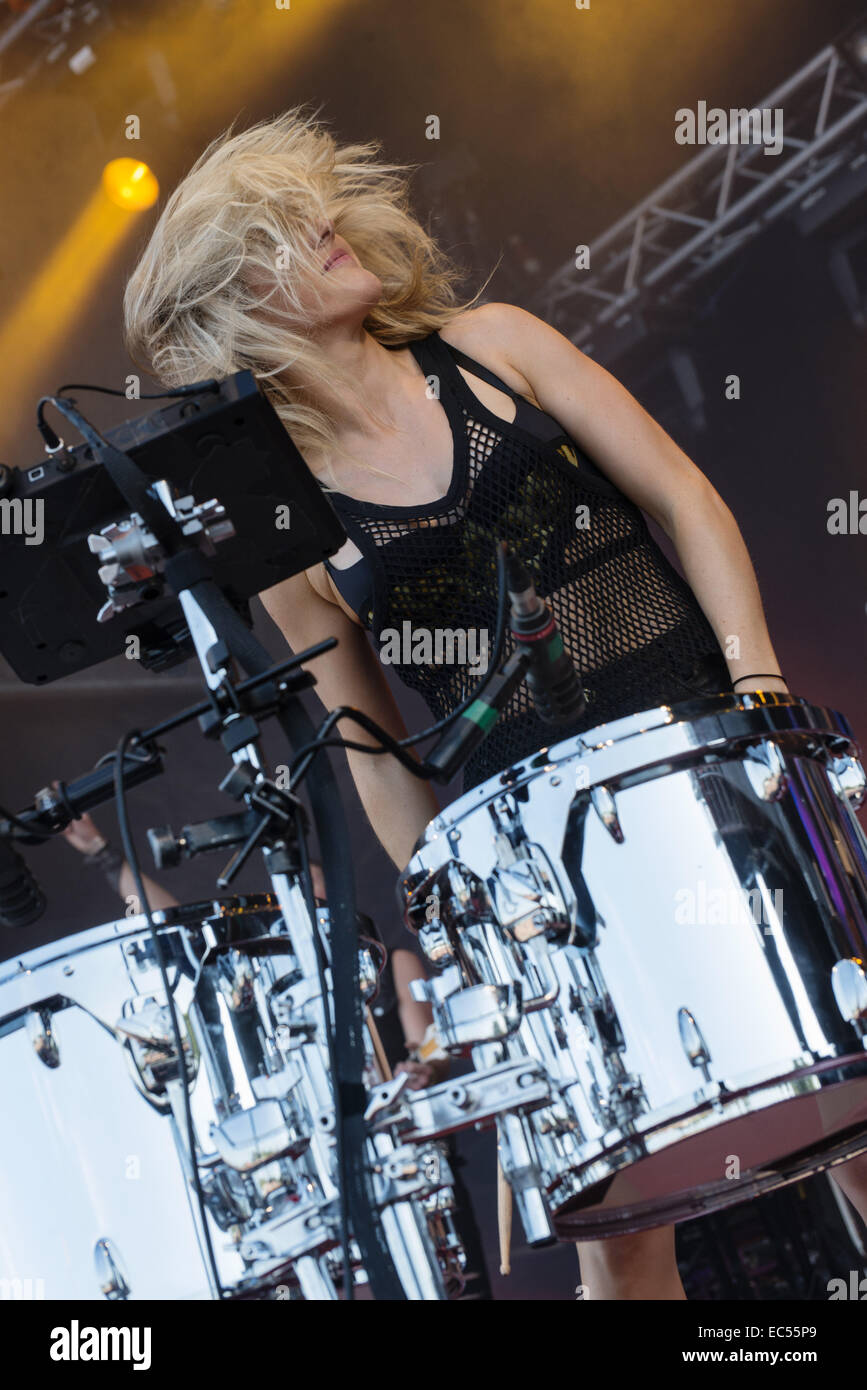 Ellie golding hi-res stock photography and images - Alamy