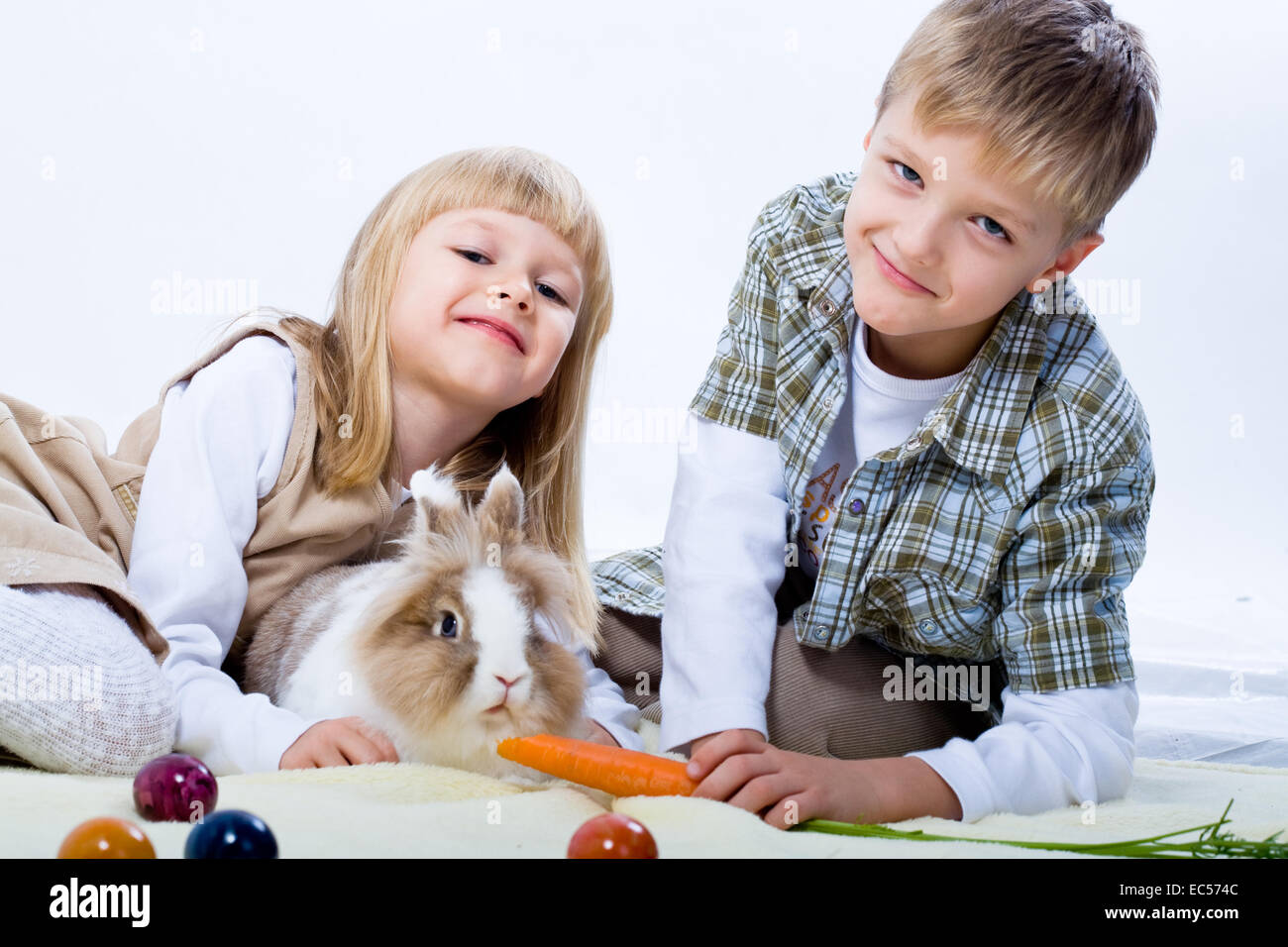 kids and a eastern rabbit Stock Photo - Alamy