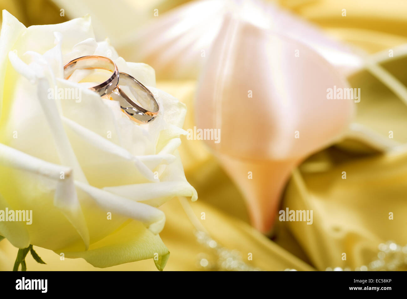 wedding still life scene with rings Stock Photo - Alamy
