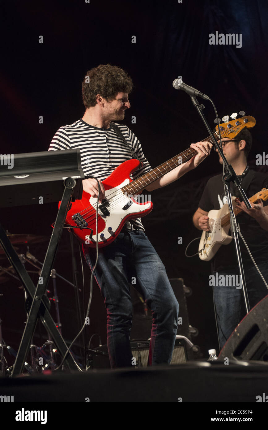 Snarky puppy hi-res stock photography and images - Alamy