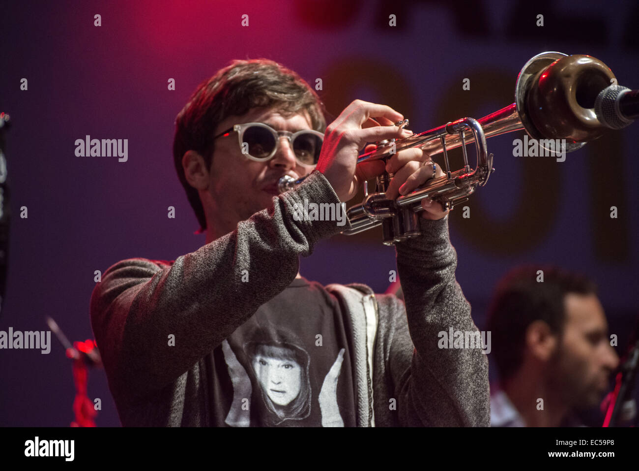 Snarky puppy hi-res stock photography and images - Alamy
