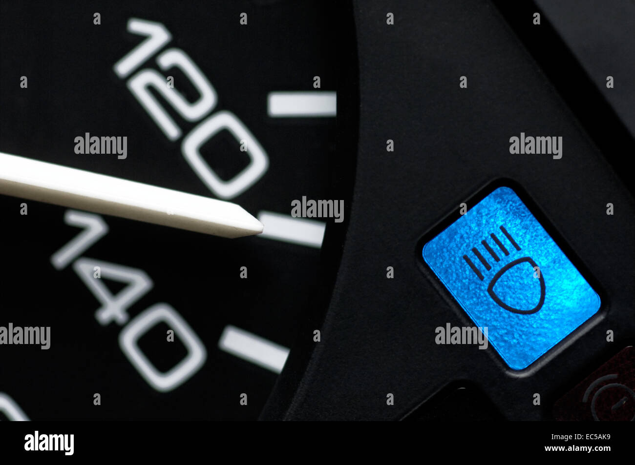 Speedometer of a car with beamlight control lamp Stock Photo - Alamy