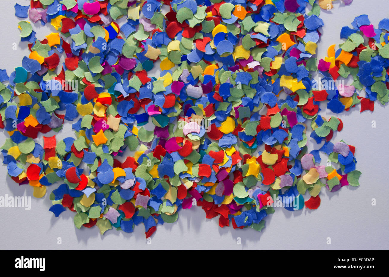 Confetti ritual hi-res stock photography and images - Alamy