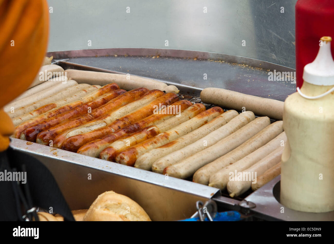 portable hot dog stand Stock Photo - Alamy