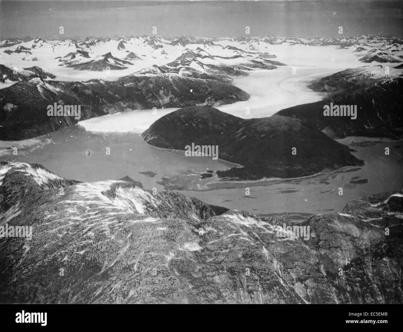 The AL-92 aircraft was used for the Alaskan Aerial Survey, providing ...