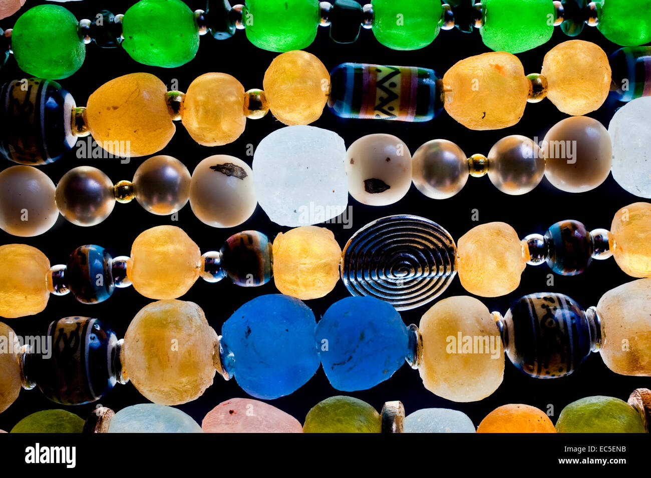 Glass bead chain hi-res stock photography and images - Alamy