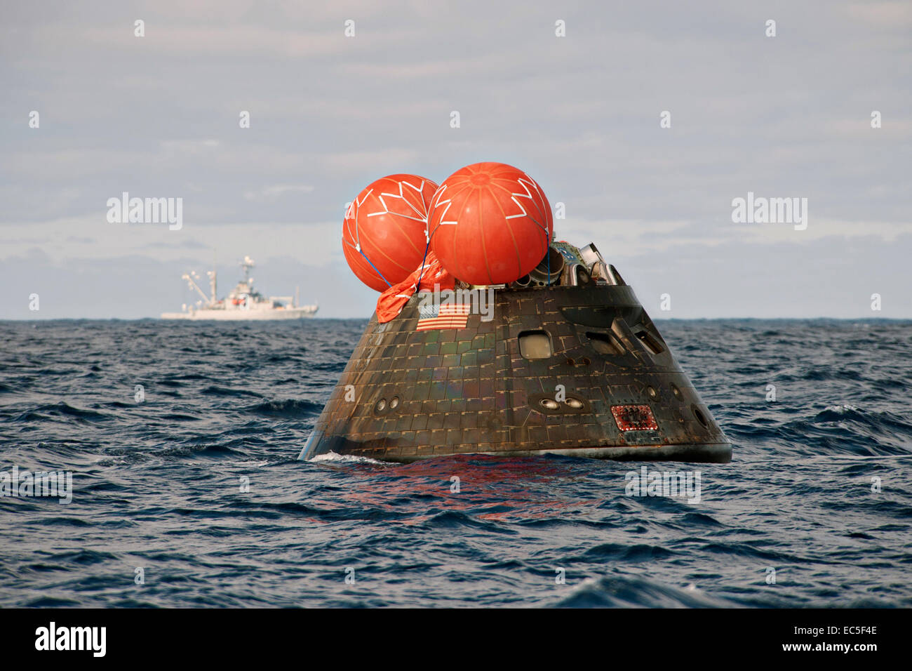 Recovery ocean floating nasa High Resolution Stock Photography and ...