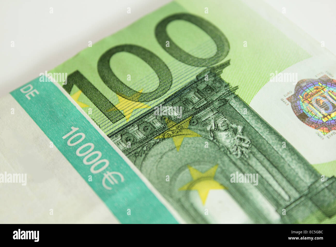Bunch of bills hi-res stock photography and images - Alamy