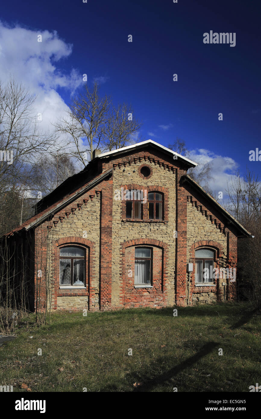 Redeveloped buildings hi-res stock photography and images - Alamy