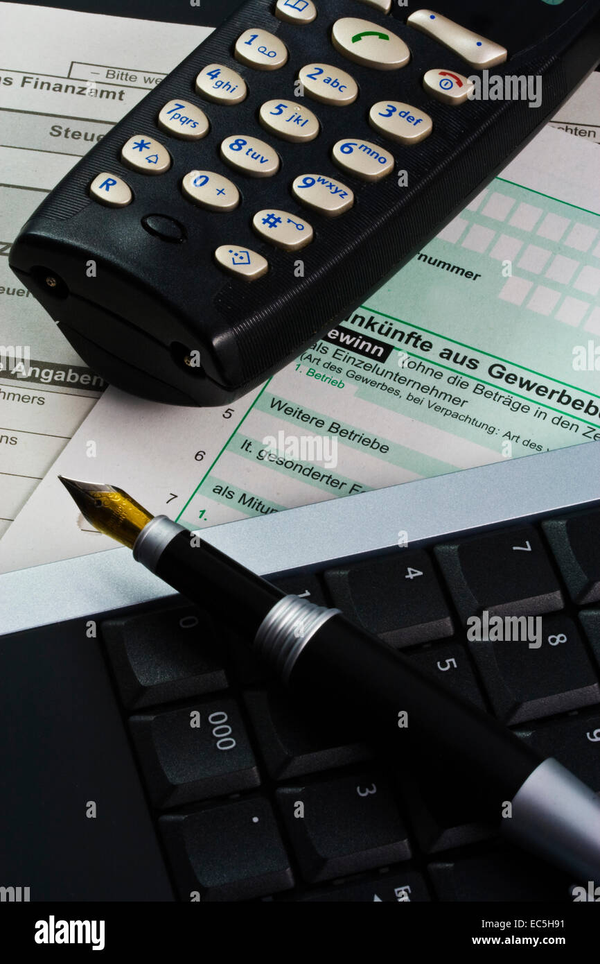 Tax rebates hi-res stock photography and images - Alamy