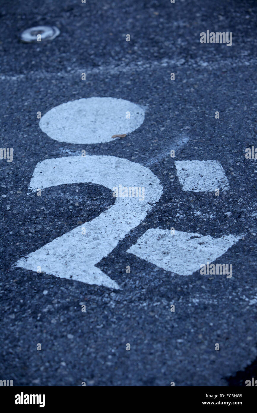 pictogram traffic sign for a loop road Stock Photo - Alamy