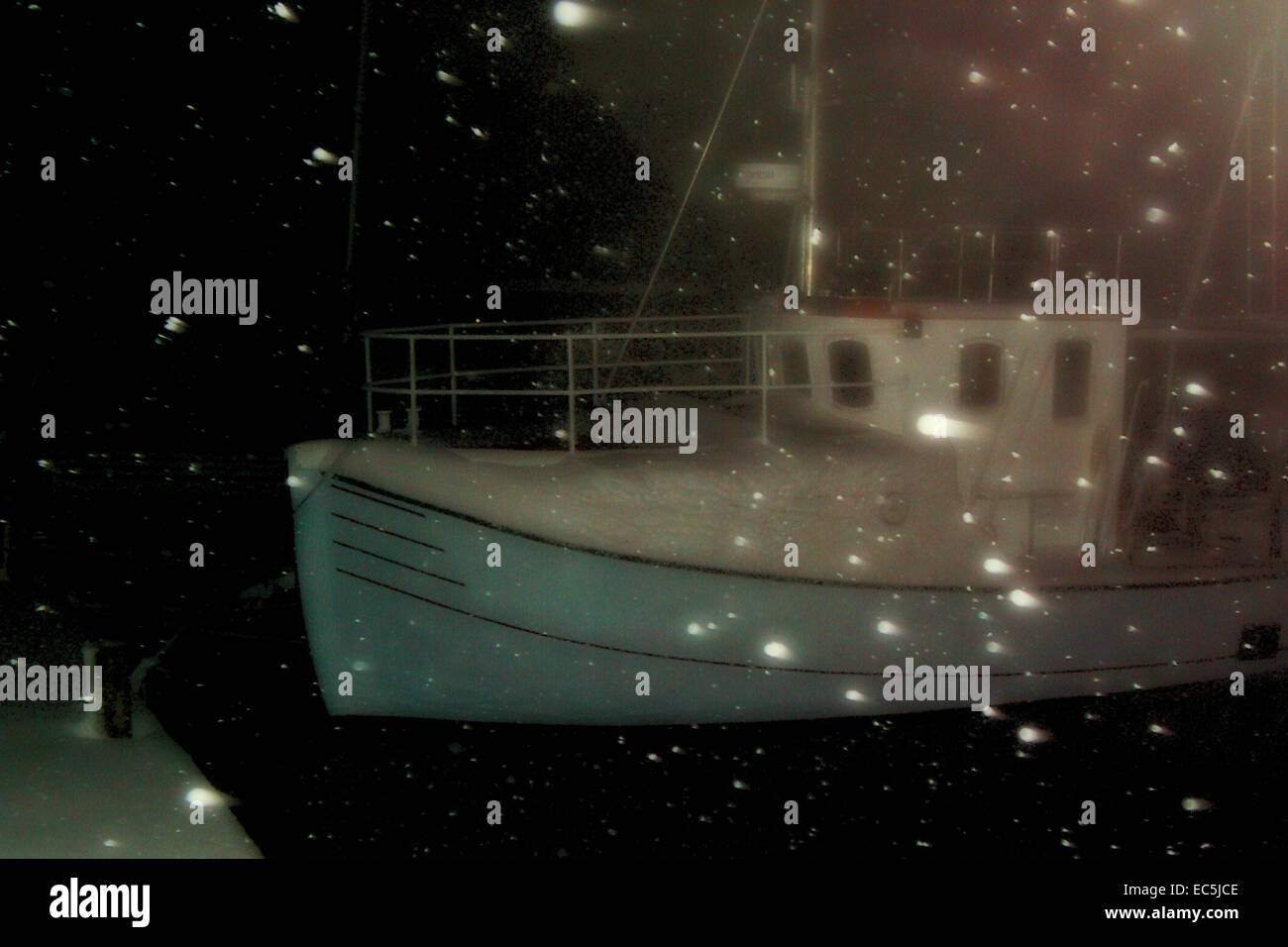 Snowing night boat hi-res stock photography and images - Alamy