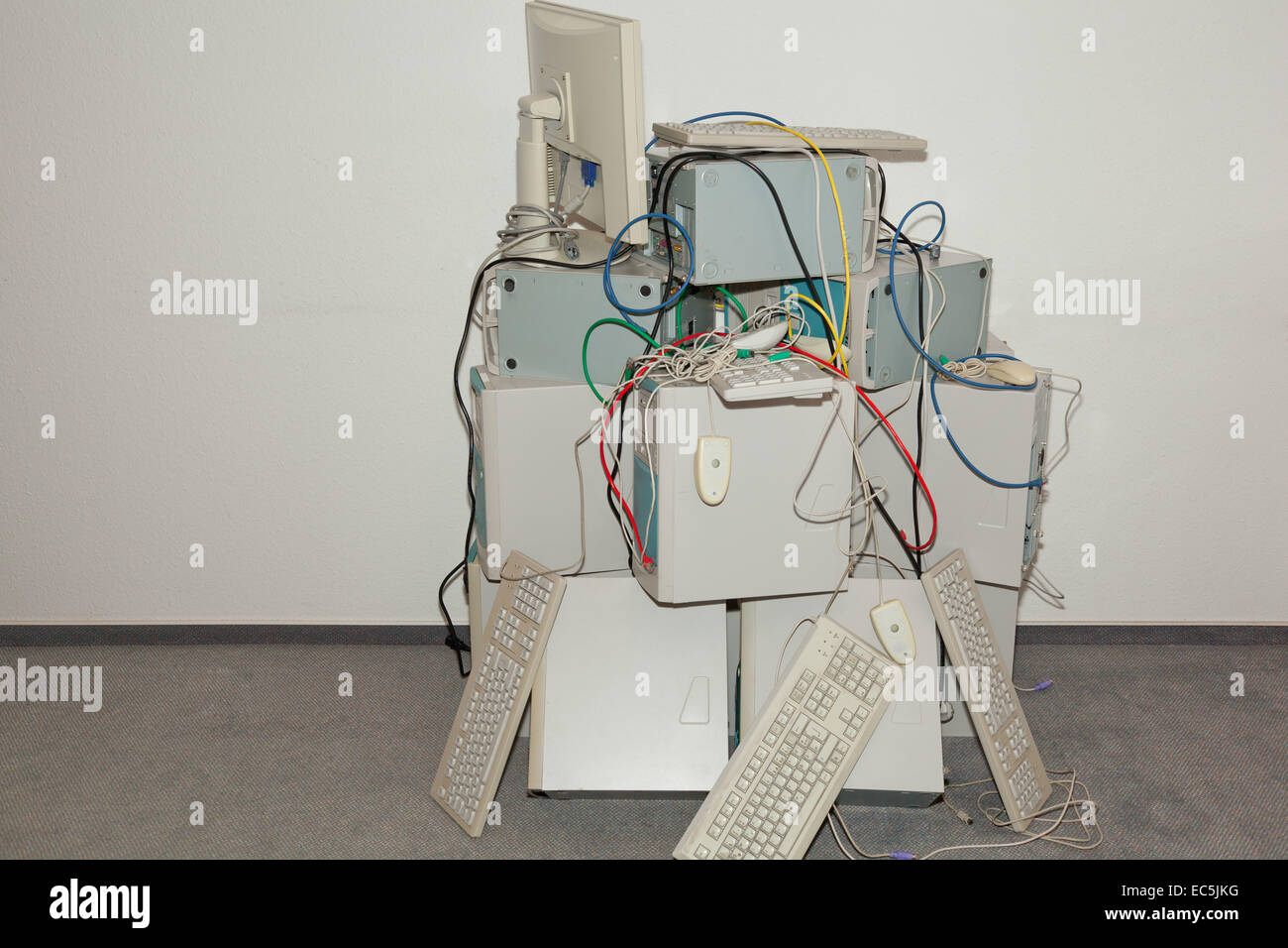 Collecting old computers hi-res stock photography and images - Alamy