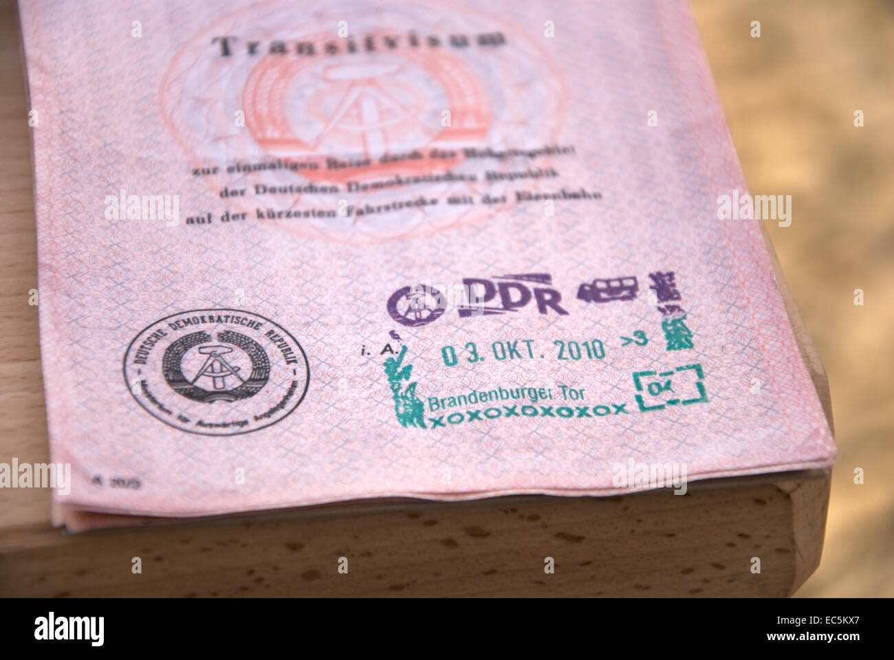 Symbol of gdr hi-res stock photography and images - Alamy