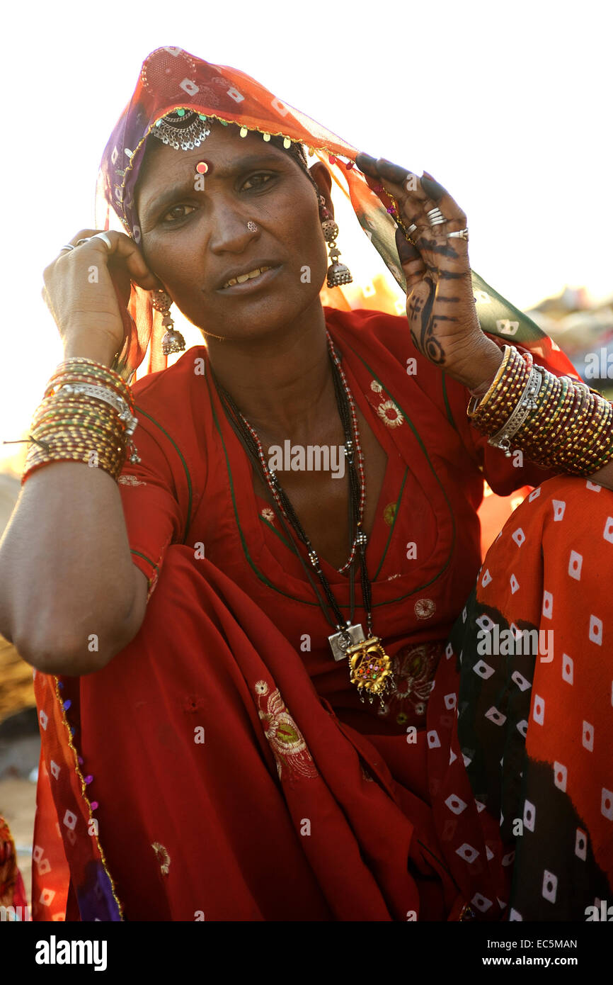 Woman wearing with traditional dress Stock Photo - Alamy