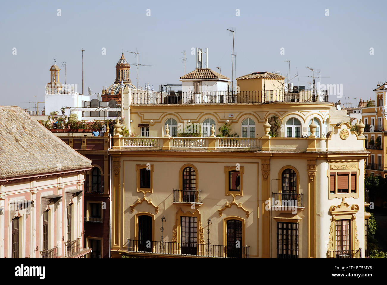 Buildings and structures in seville hi-res stock photography and images ...