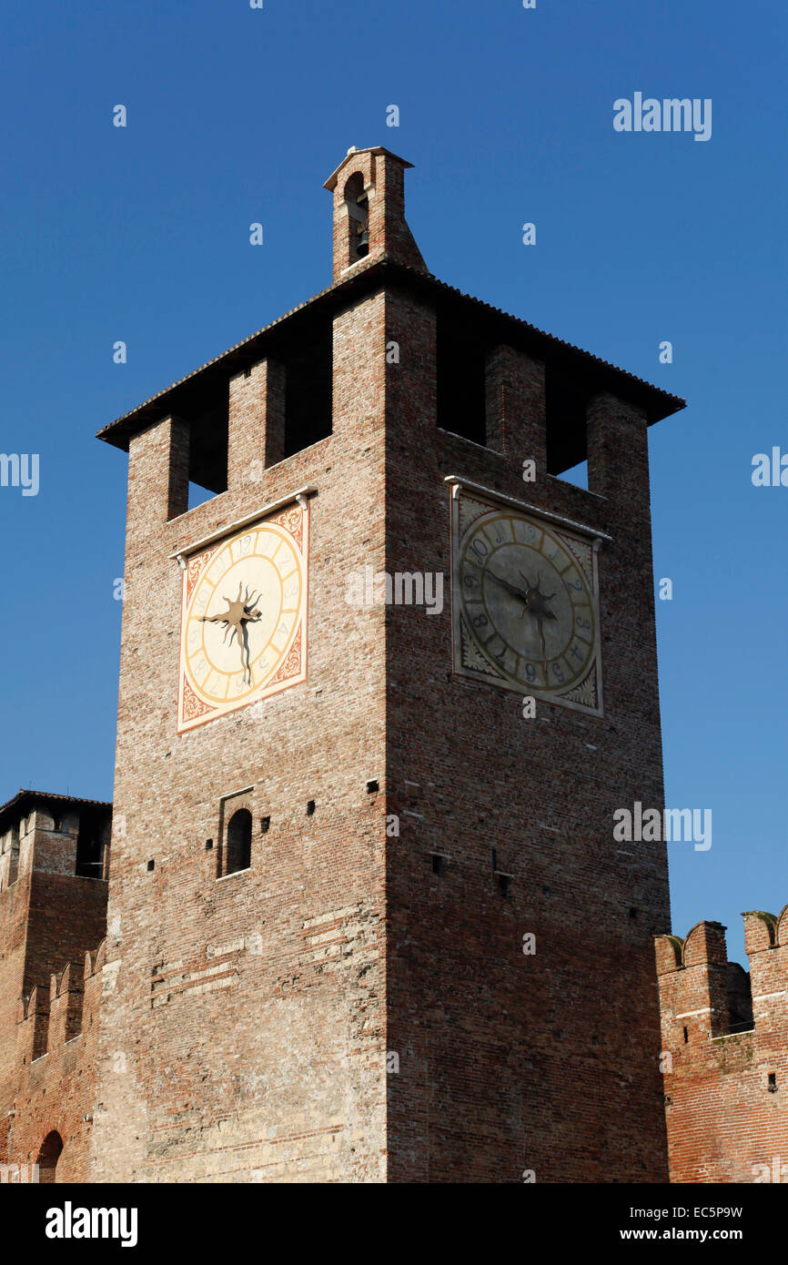 Clock tower castelvecchio verona hi-res stock photography and images ...
