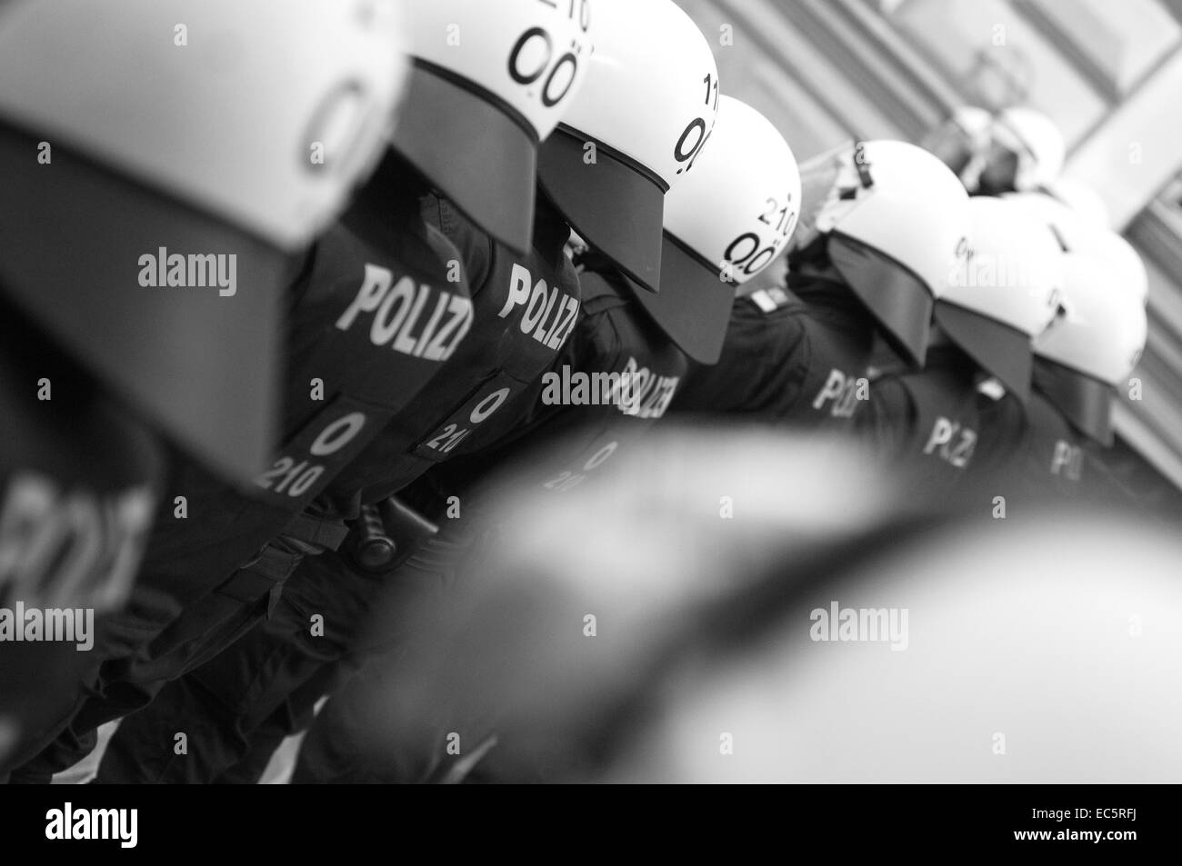 Mobile unit police Black and White Stock Photos & Images - Alamy