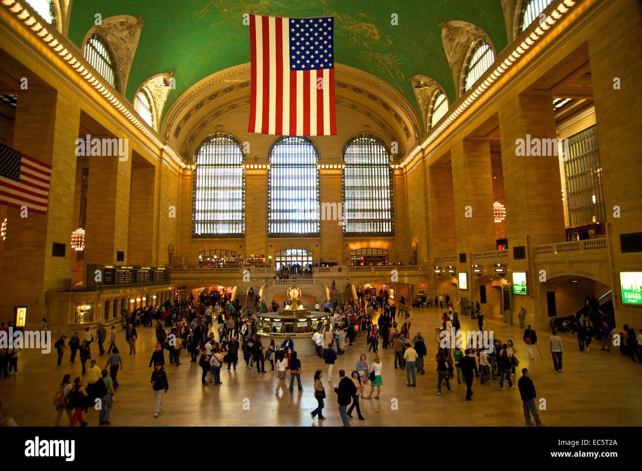 New york station trains vehicle hi-res stock photography and images - Alamy