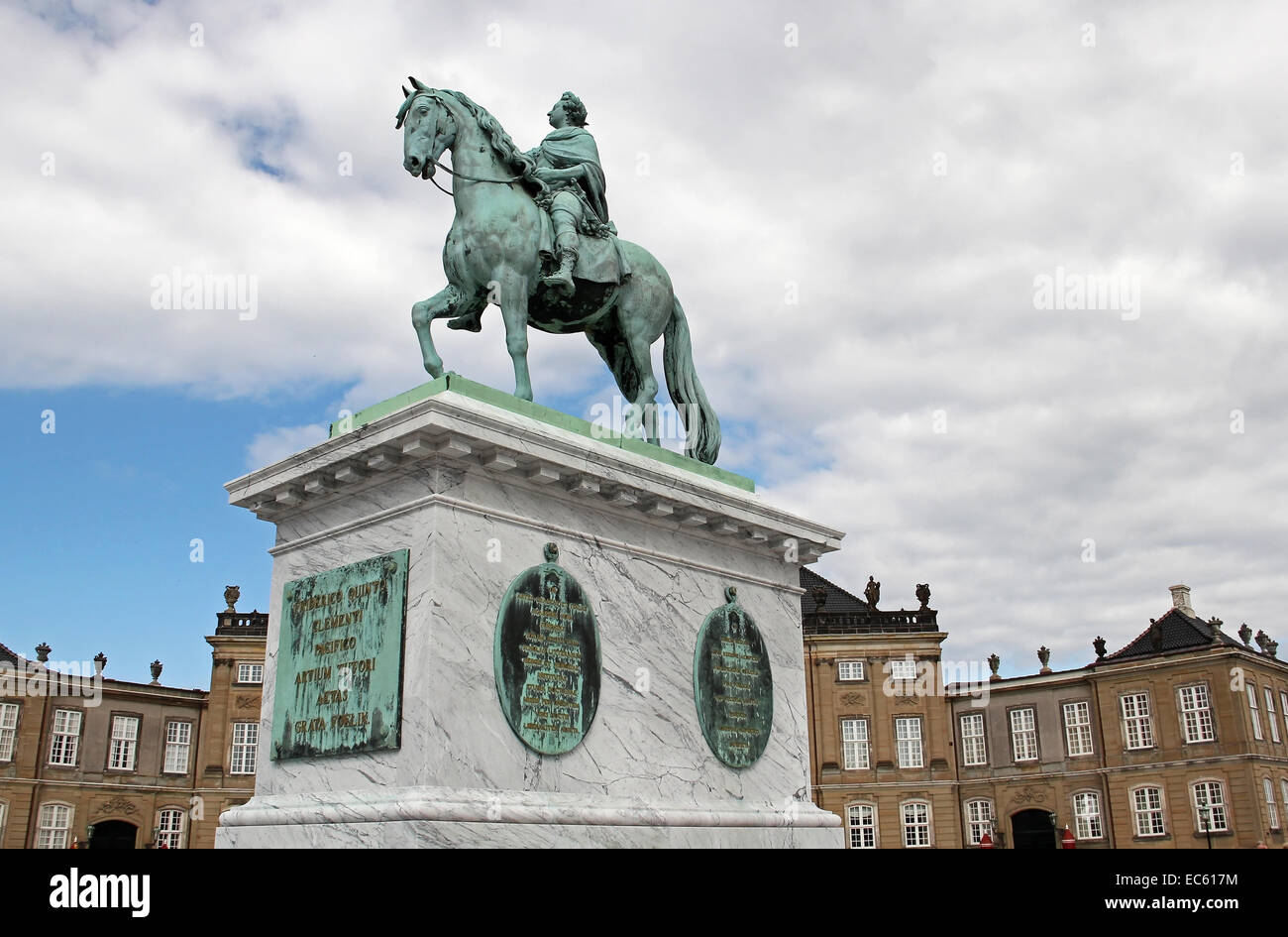 Equestrian statue of Frederik V, Copenhagen, Denmark Stock Photo - Alamy