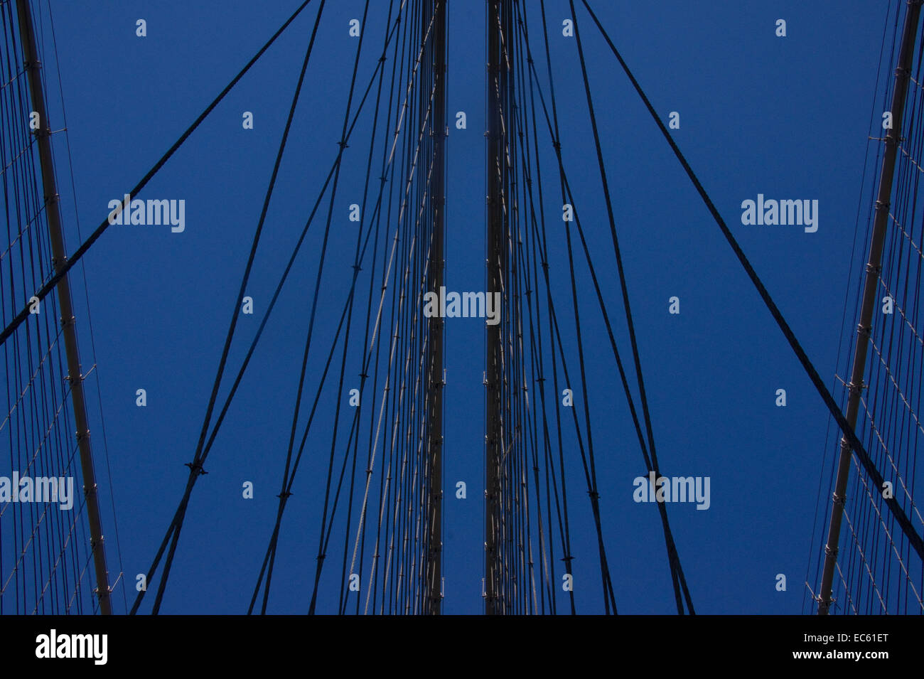 Brooklyn Bridge suspension ropes Stock Photo - Alamy