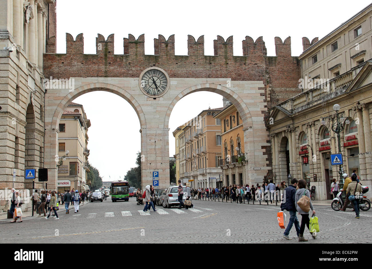 Verona, city gate, Italy Stock Photo - Alamy