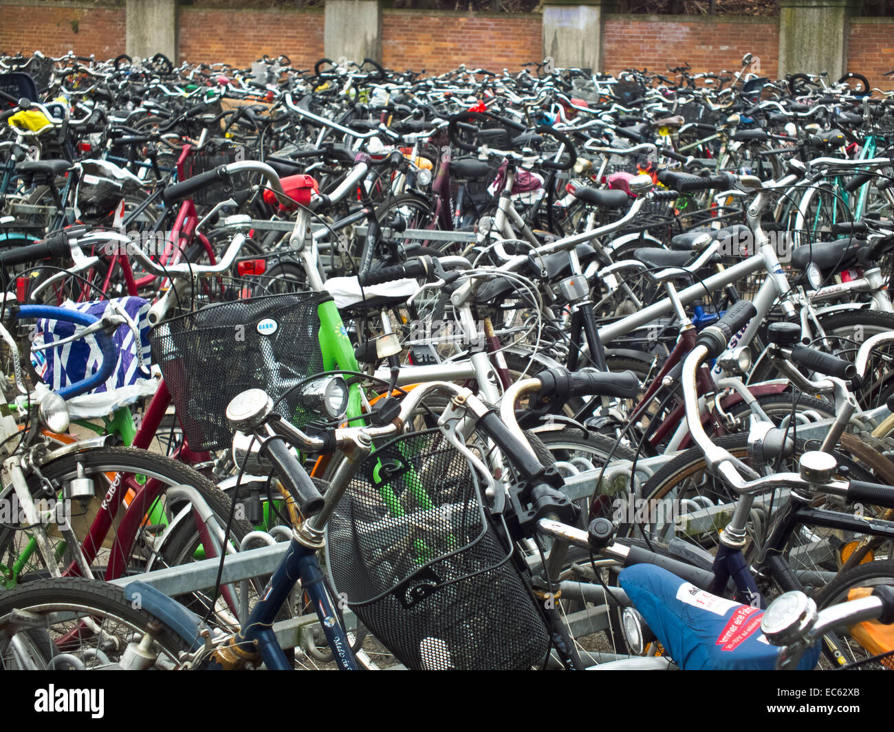 Two wheeler parking hi-res stock photography and images - Alamy
