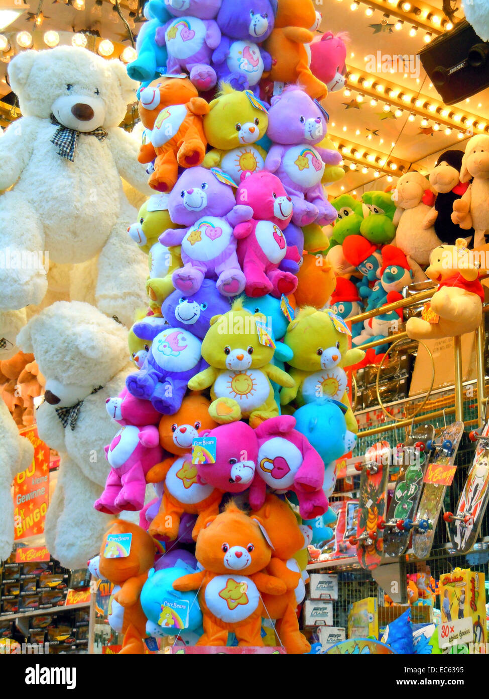 Many teddy bears Stock Photo - Alamy