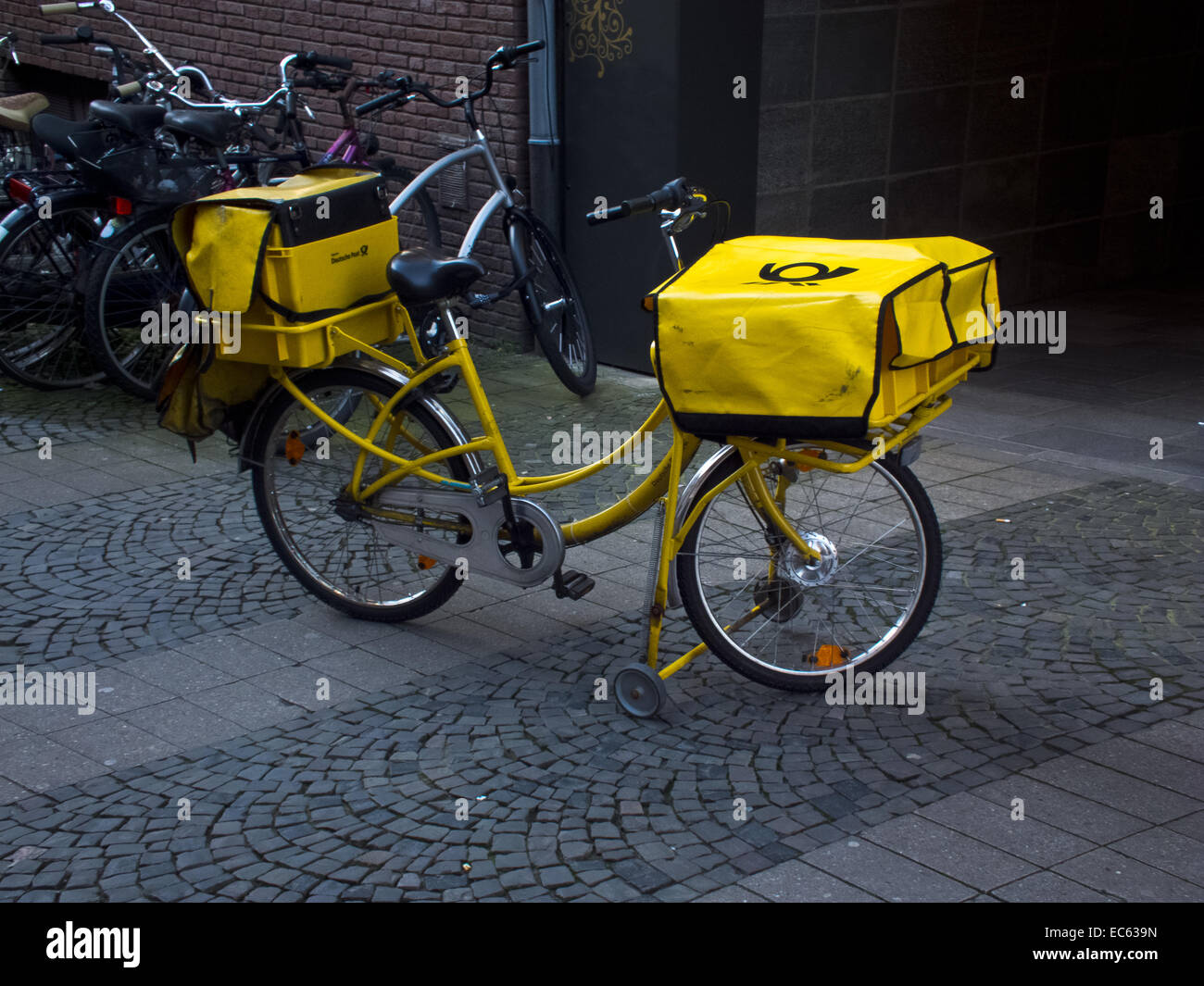 Bike transporter hi-res stock photography and images - Alamy