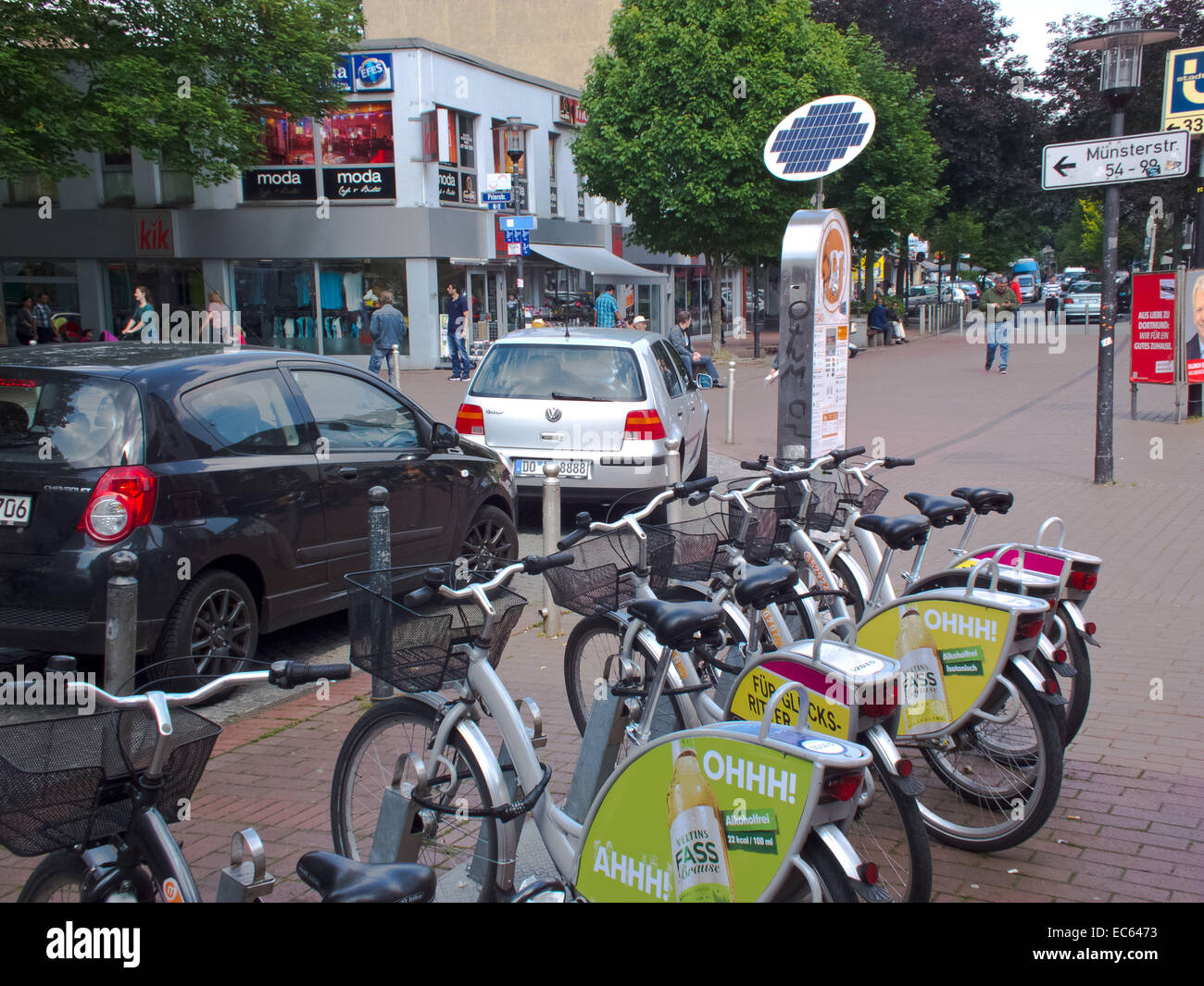Basic bike hi-res stock photography and images - Alamy